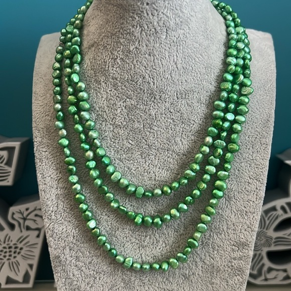 Vintage | Jewelry | Lime Green Fresh Water Pearl Necklace | Poshmark